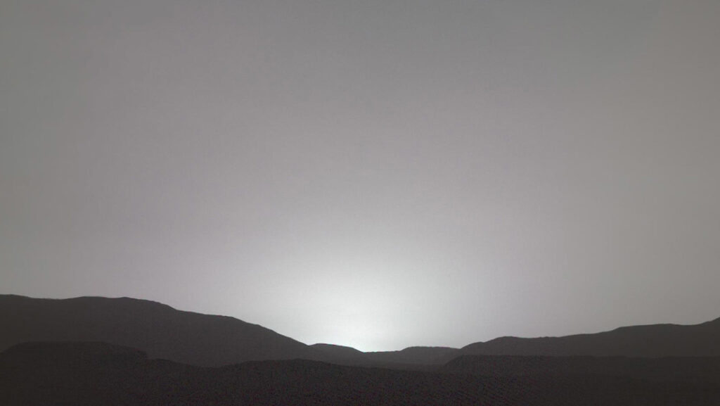 Historic: NASA's Perseverance Rover Snaps its first Sunset on Mars with ...