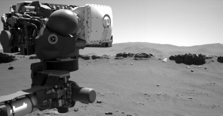 NASA's Perseverance rover celebrates the End of Year 2021 with one more ...