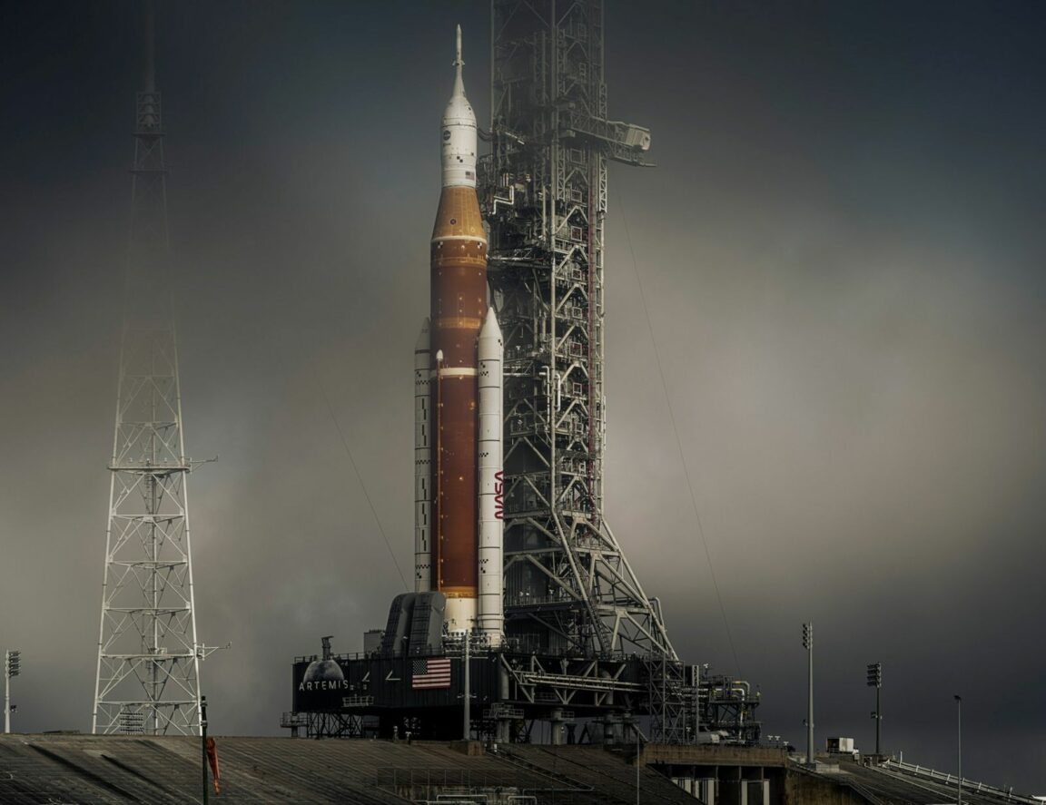 NASA heads back to the Moon 50 years after Apollo: Successful launch of ...